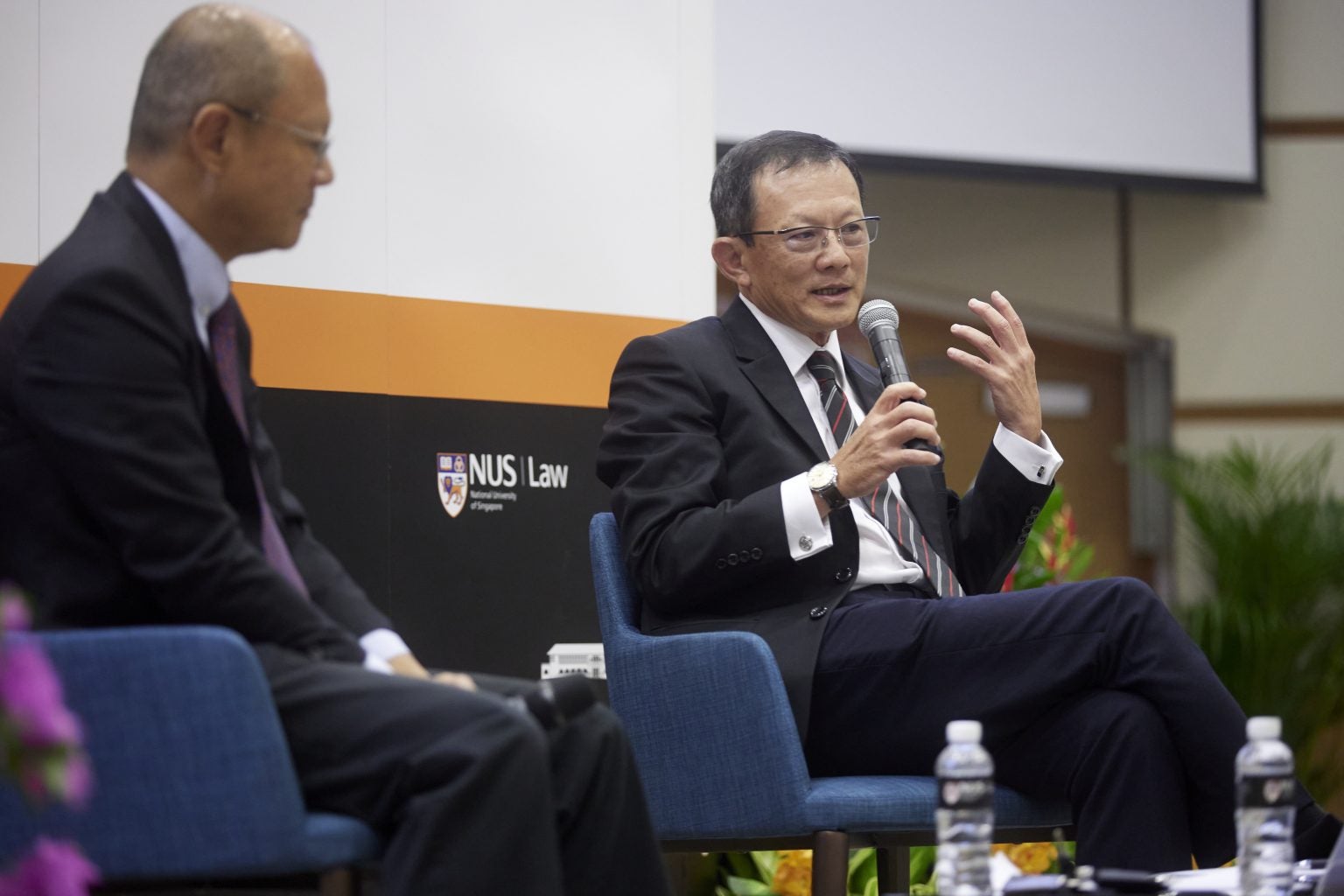 Professor Hans Tjio delivers C J Koh Professorial Lecture - EW Barker ...