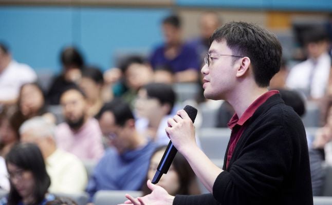 Professor James Penner delivers Kwa Geok Choo Professorial Lecture in ...