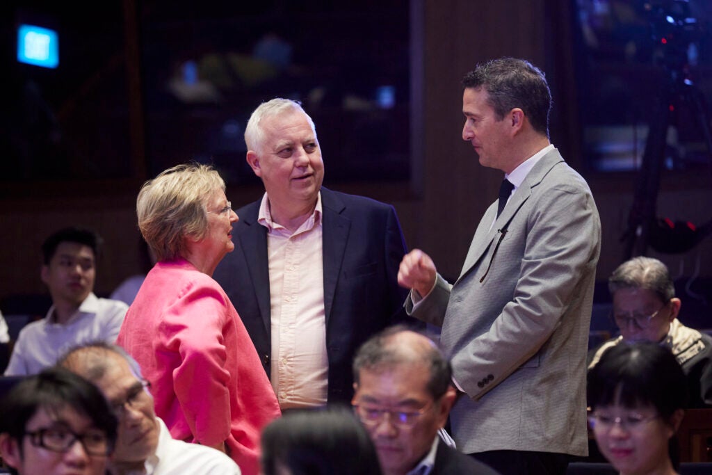 Professor Douglas Kysar delivers Visiting Tan Ah Tah Professorial ...